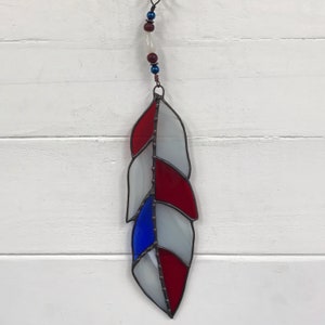 STAINED GLASS FEATHER - Glass Art - Stained Glass Window Hangings ...