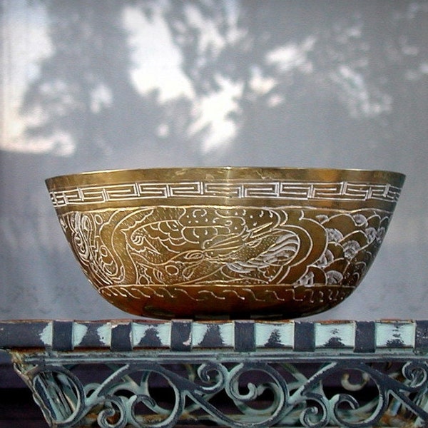 Large Brass Bowl - Etsy