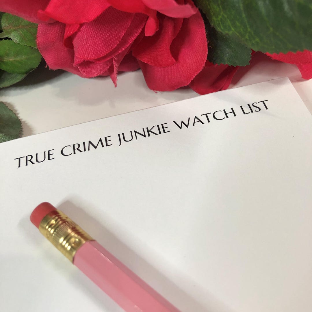 True Crime Note Pad, Docuseries Watchlist, Tear off Notepad, Fun Gift ...