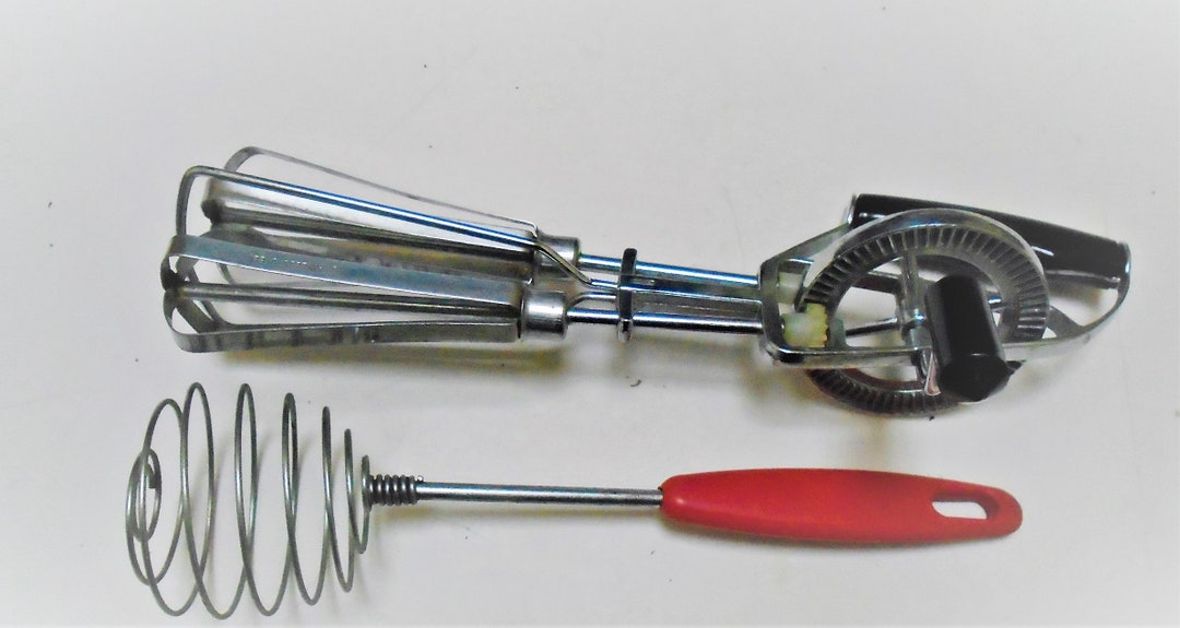 Vintage Kitchen Whisks Retro 1950 Egg Whisk and Manual Hand - Etsy