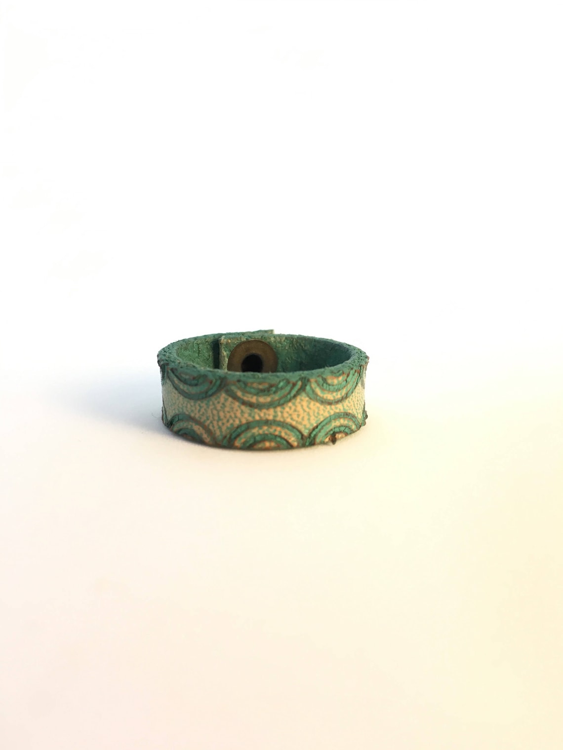 Scallop Leather Ring - Etsy