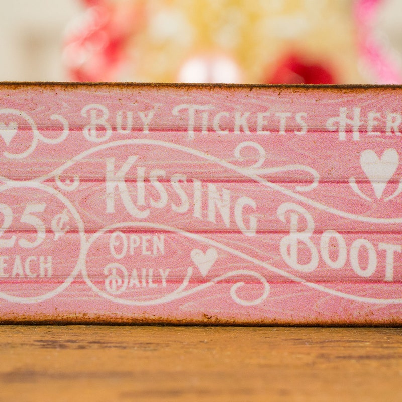 Kissing Booth Sign - Etsy