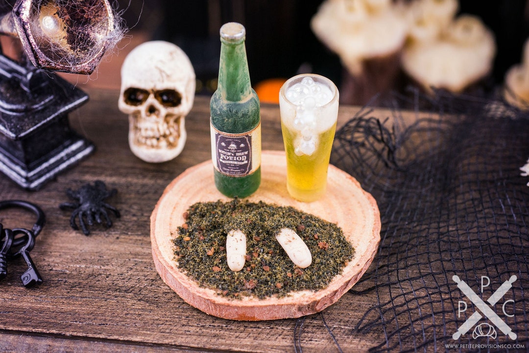 Dollhouse Miniature Witchs Brew Potion Beer and Finger Food Set 1:12 ...