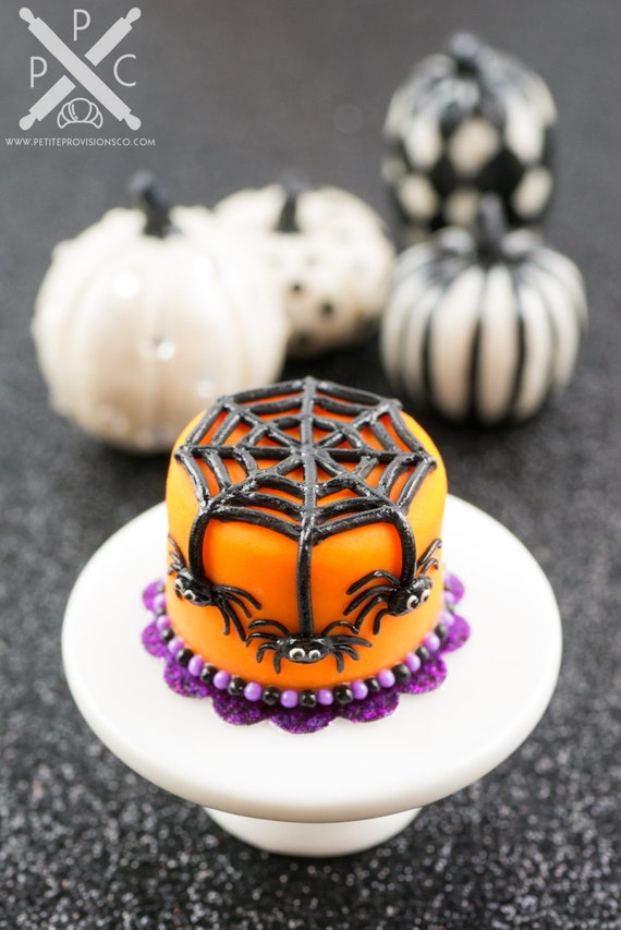 Spooky Spider Cake for Halloween 1:12 Dollhouse Miniature | Etsy