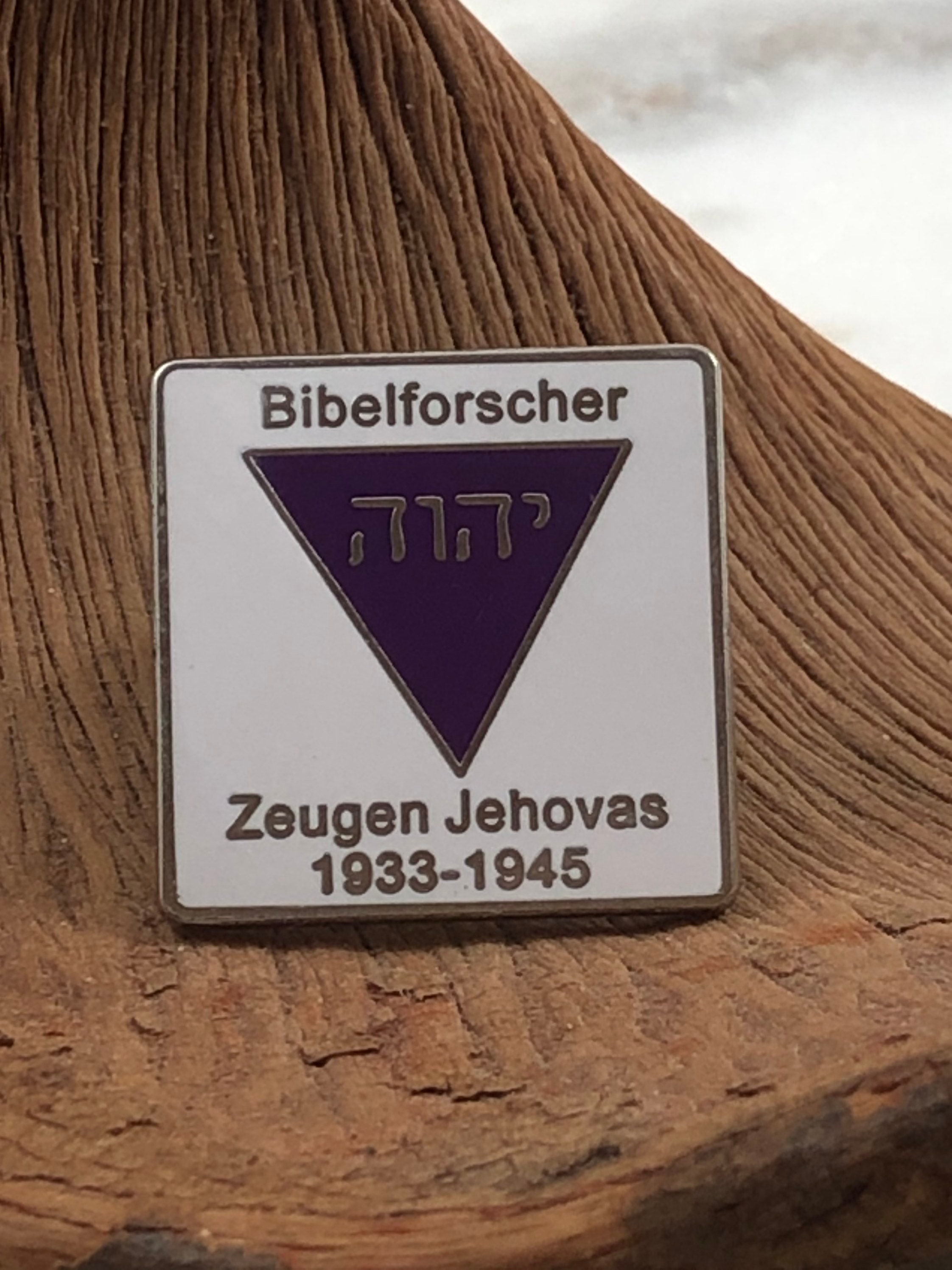 Purple Triangle Lapel Pin – Jehovah’s Witness YHWH Commemorative (1933 ...