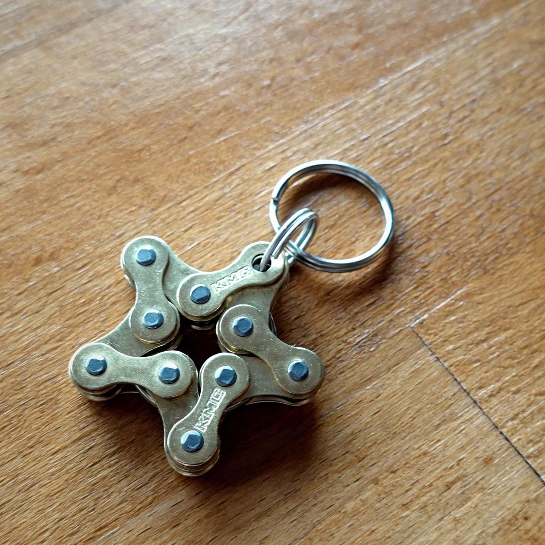 Upcycled Bicycle Chain Star Keychain – Eco-friendly Gift - Etsy