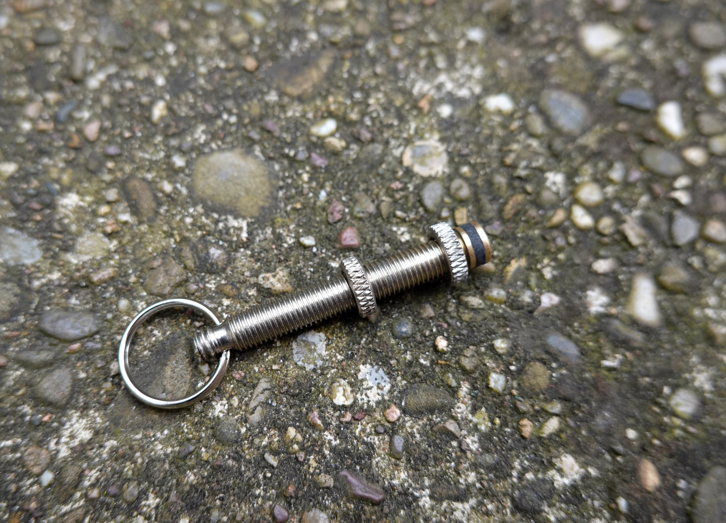 Valve Fidget/keyring Screw and Unscrew Toy - Etsy