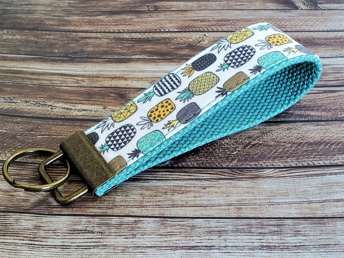 Pineapple Gift Set - Badge Reel - Key Fob - Etsy