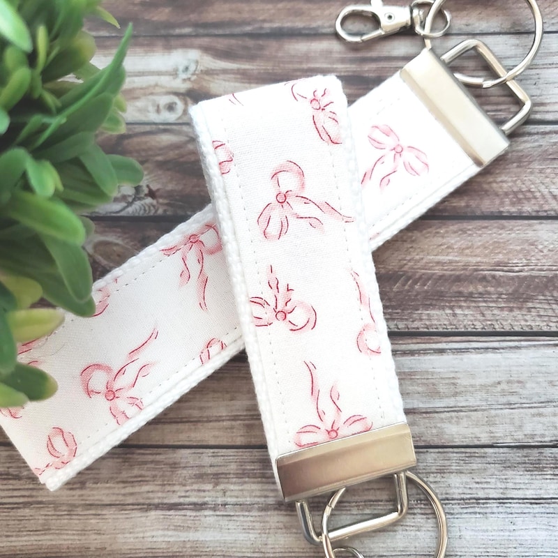 Fob Keychain With a Bow - Etsy