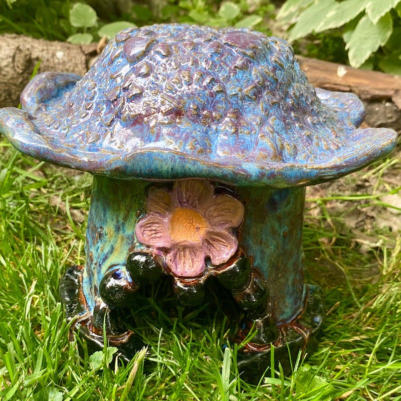 Toad House - Etsy