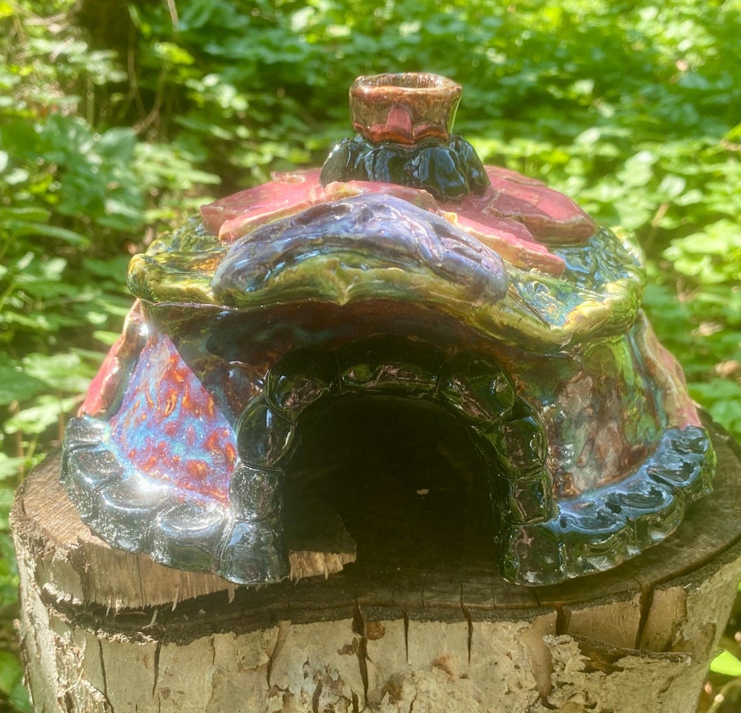 Ceramic Toad House Wildlife Leaves Lizard Outside Garden Art Nature ...