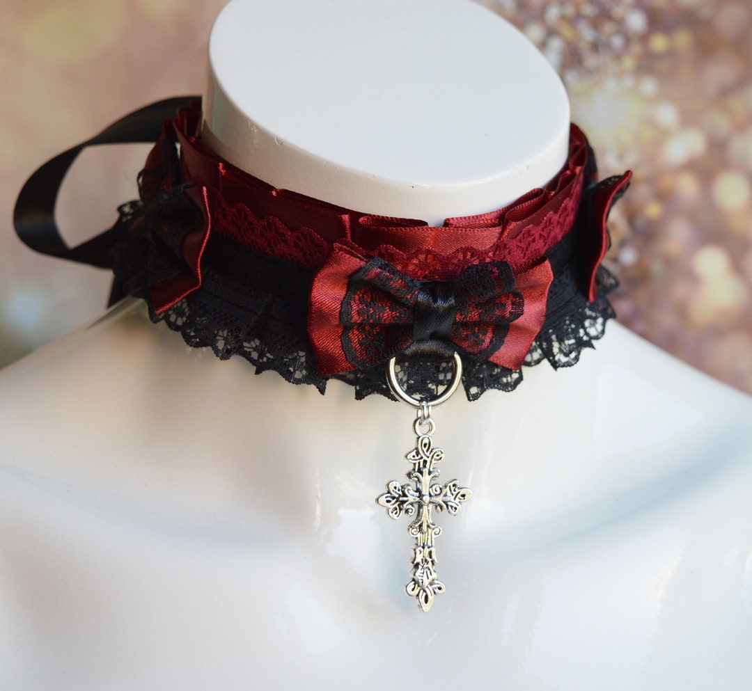 Mto Gothic Choker Vampire Huntress Red and Black Goth Lolita Pleated ...