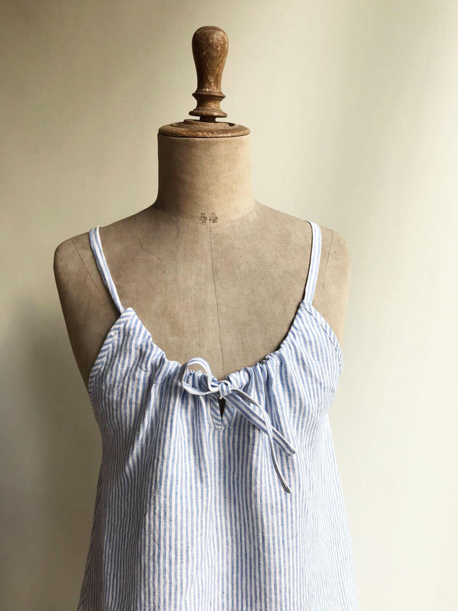 Simple Linen Dress With Drawstring Neckline, Sleeveless Midi Dress ...