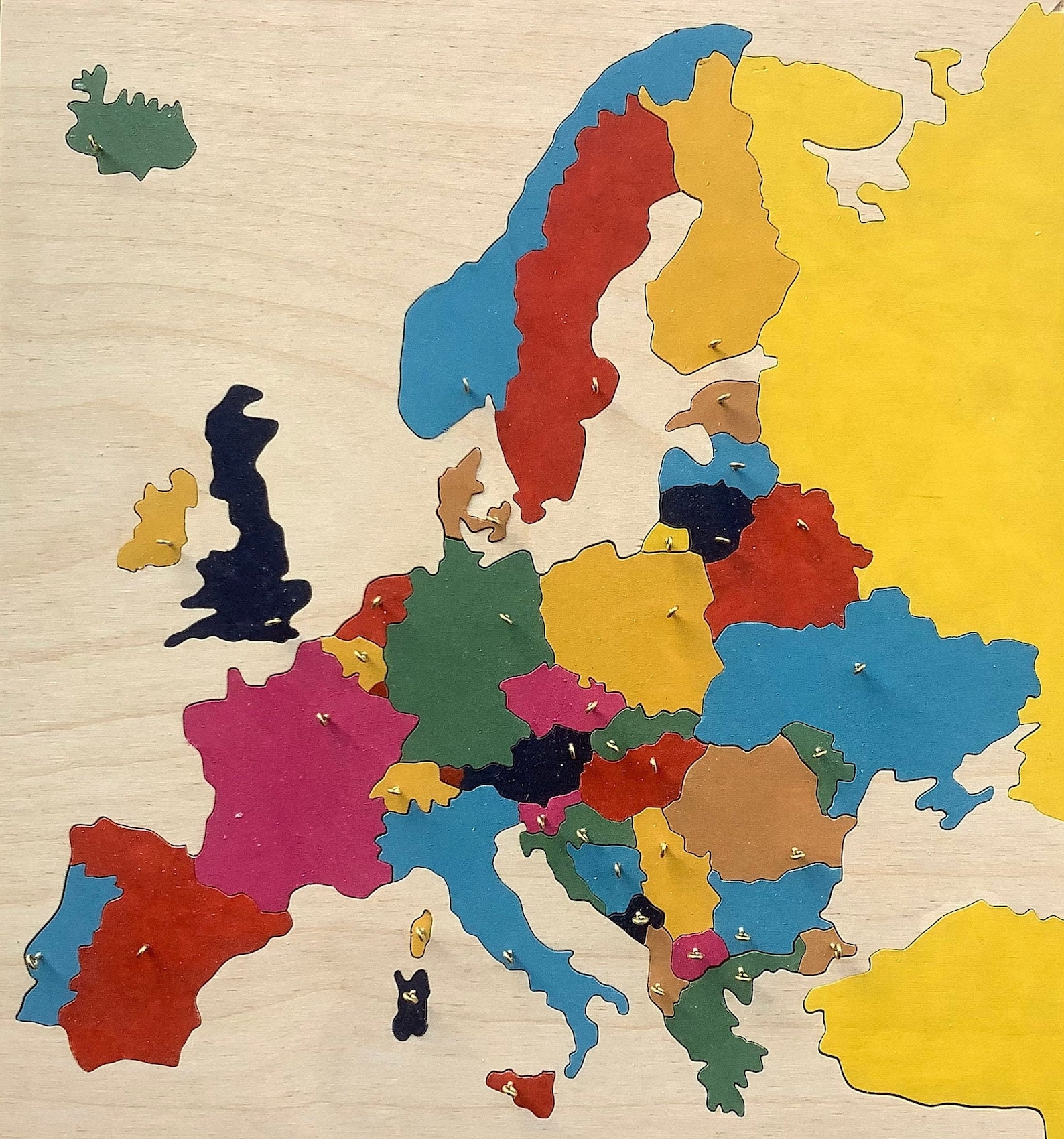 Europe: Wooden Puzzle Map - Etsy UK
