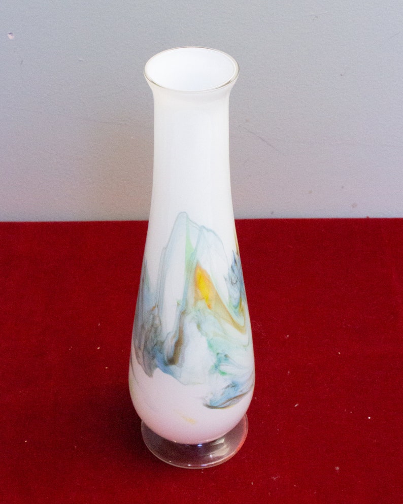 Dalian Glass Co: Vintage Chinese Glass Snowflake Vase - Etsy