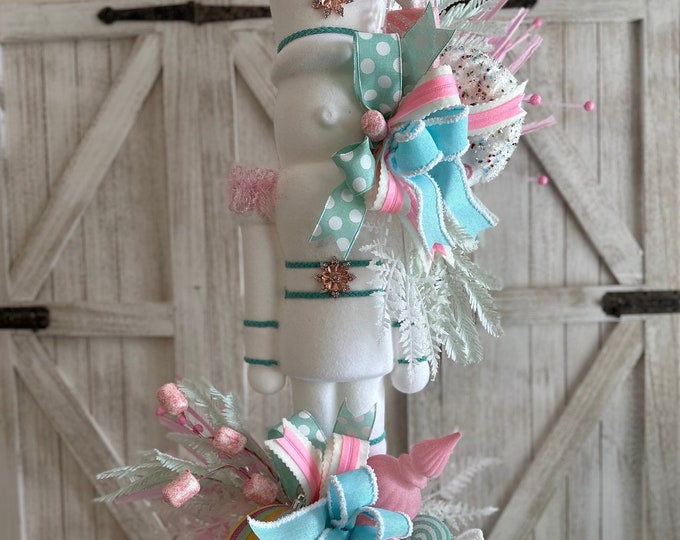 Christmas Nutcracker, Christmas Nutcracker Centerpiece, Christmas ...