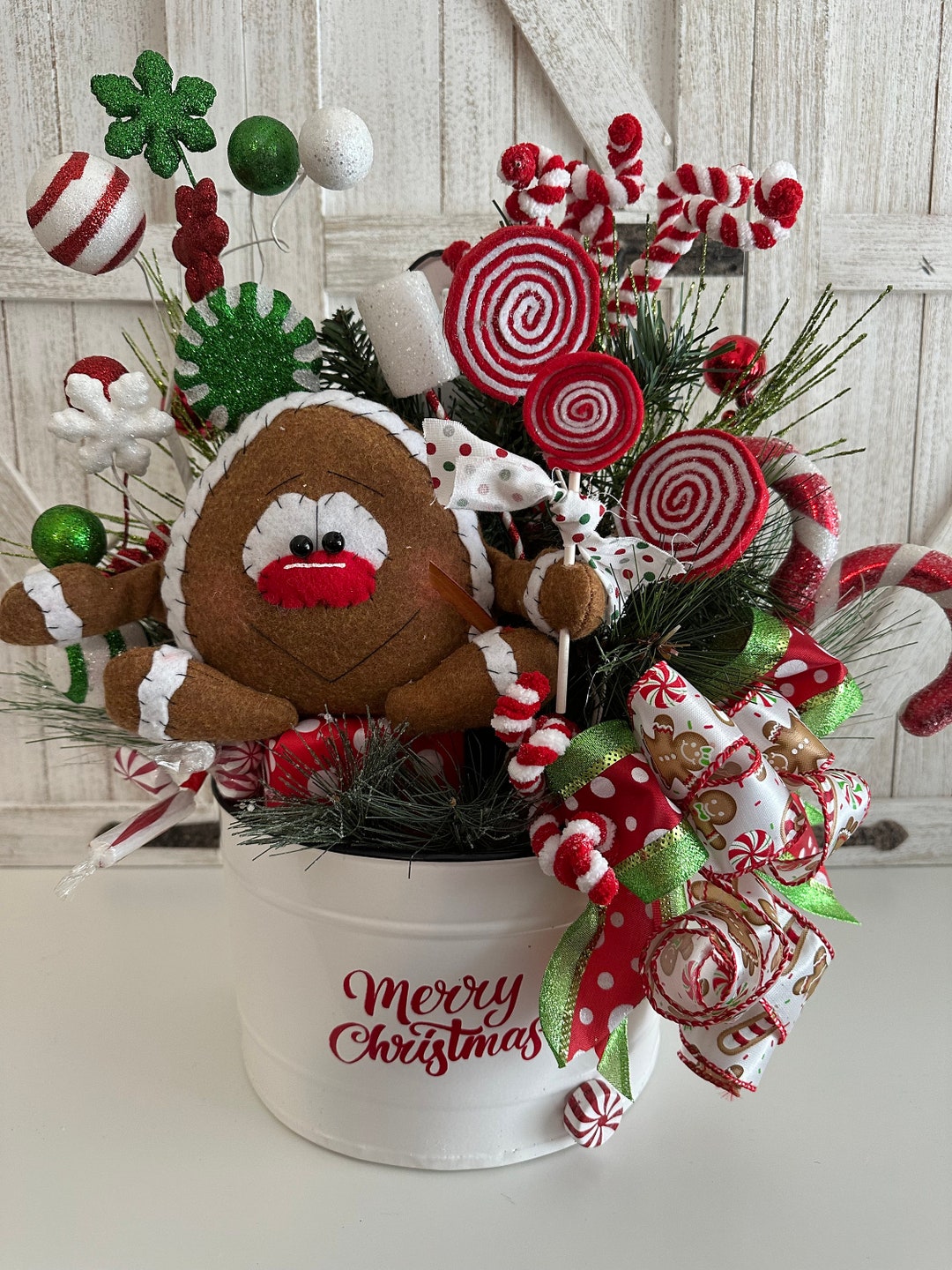 Gingerbread, Gingerbread Centerpiece, Gingees, Gingerbread Tabletop ...