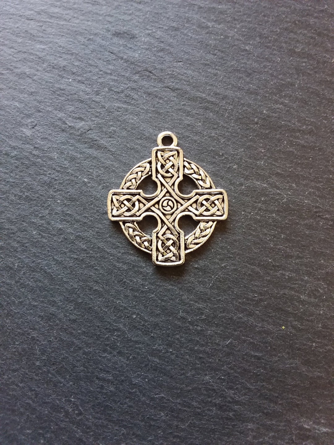 4 or 20 Round Celtic Cross Pendants Antique Silver Tone 33x29mm - Etsy