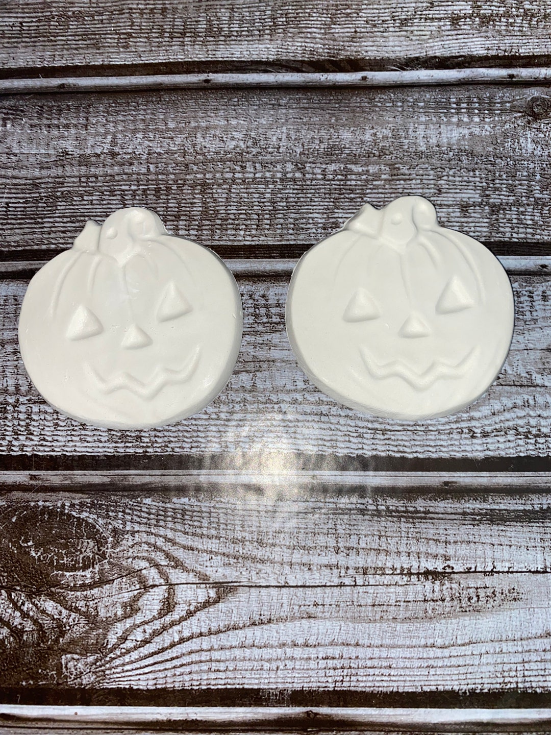 DIY Plaster Pumpkins: Ready to Paint Craft - Fall Halloween Theme (2 ...