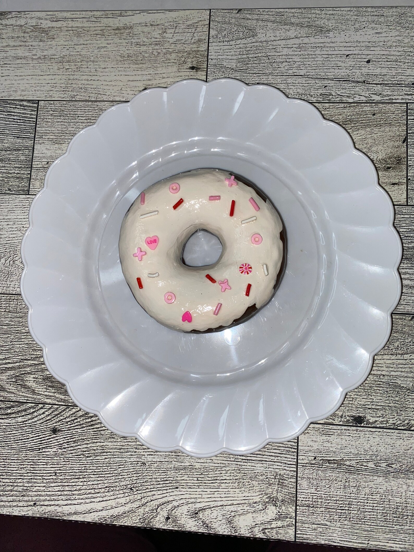 One Fake DONUT 3.5 Chocolate W White Icing XOXO Valentines Day ...