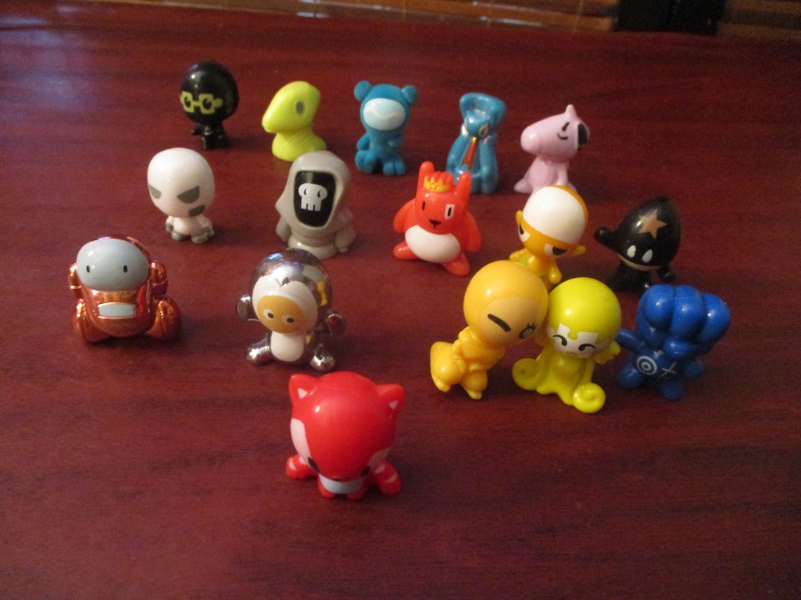 Gogos Crazy Bones Collection of Sixteen Go Gos - Etsy UK