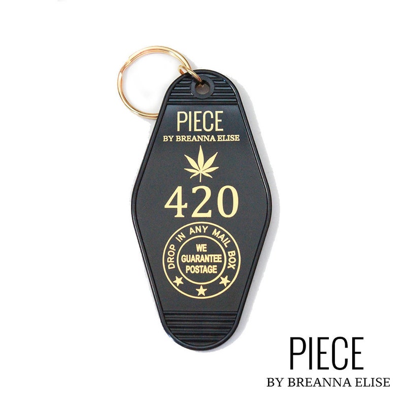 420 WEED Retro Motel Keychain - Etsy