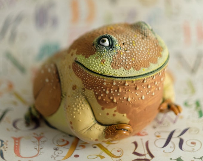 The Toad Sculpture - Etsy