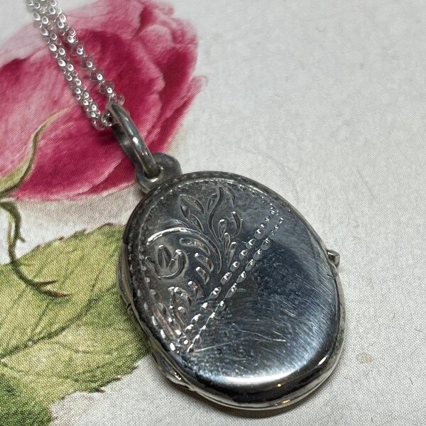 Oval Locket Pendant - Etsy