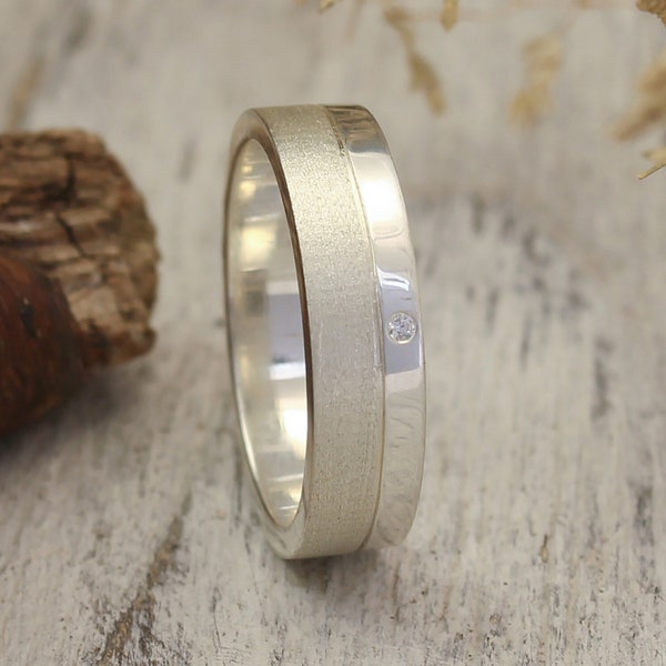 Small Diamond Ring - Etsy