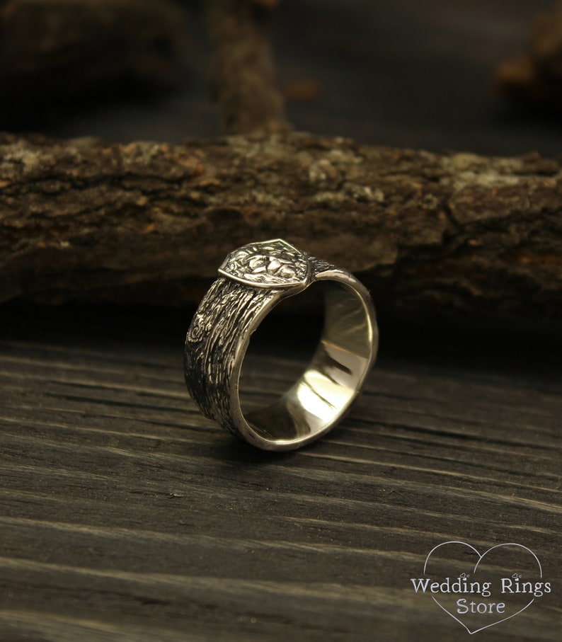 Unique Lion Wedding Band Man's Shield Band Nature - Etsy