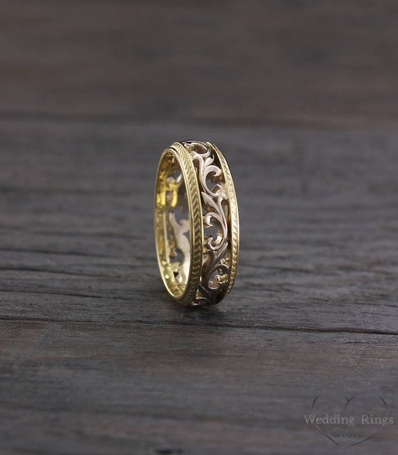 Vintage style wedding band Filigree wedding ring Nature | Etsy