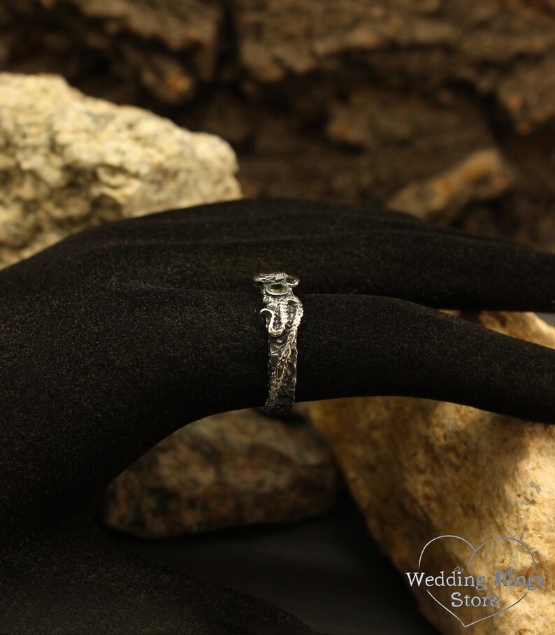 Unique Snake Engagement Ring Hammered Ring With Peridot | Etsy