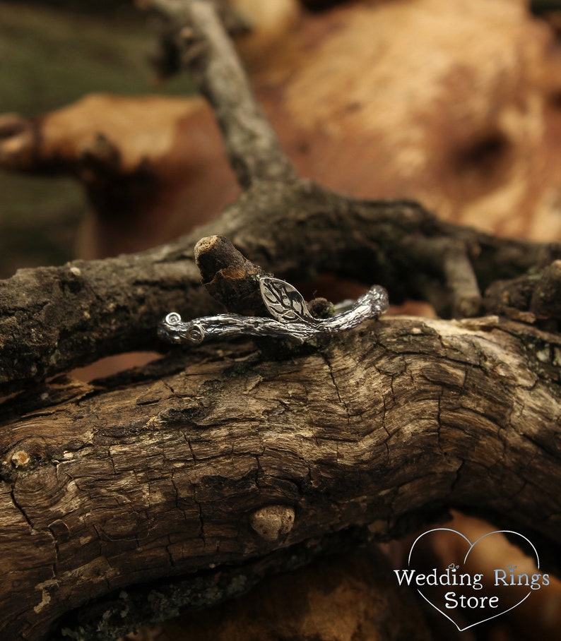 Tiny branch and leaf ring Dainty tree bark wedding band Leaf | Etsy