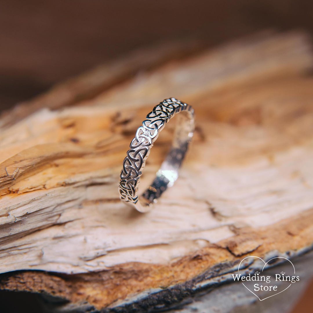 Eternal Trinity Celtic Wedding Ring for Women Engraved Irish Symbol ...