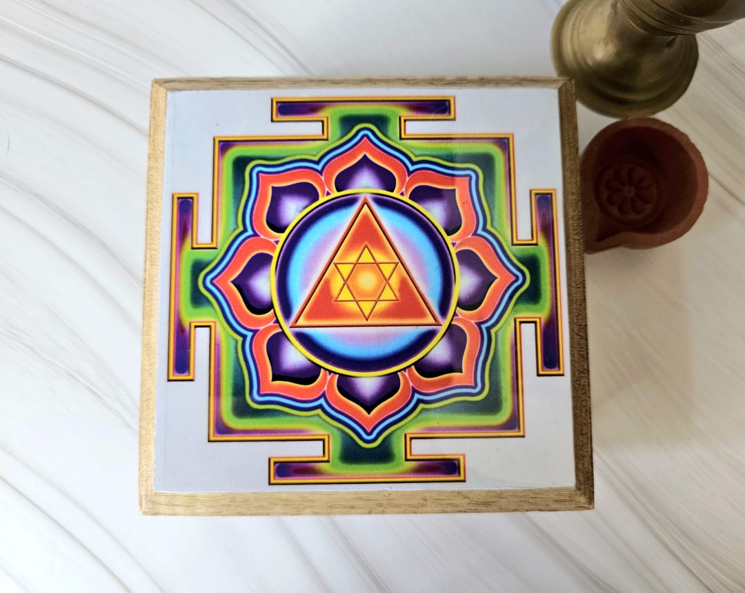 Shri Yantra Mandala Mini Altar Table, Wood Altar Table, Hindu Altar ...