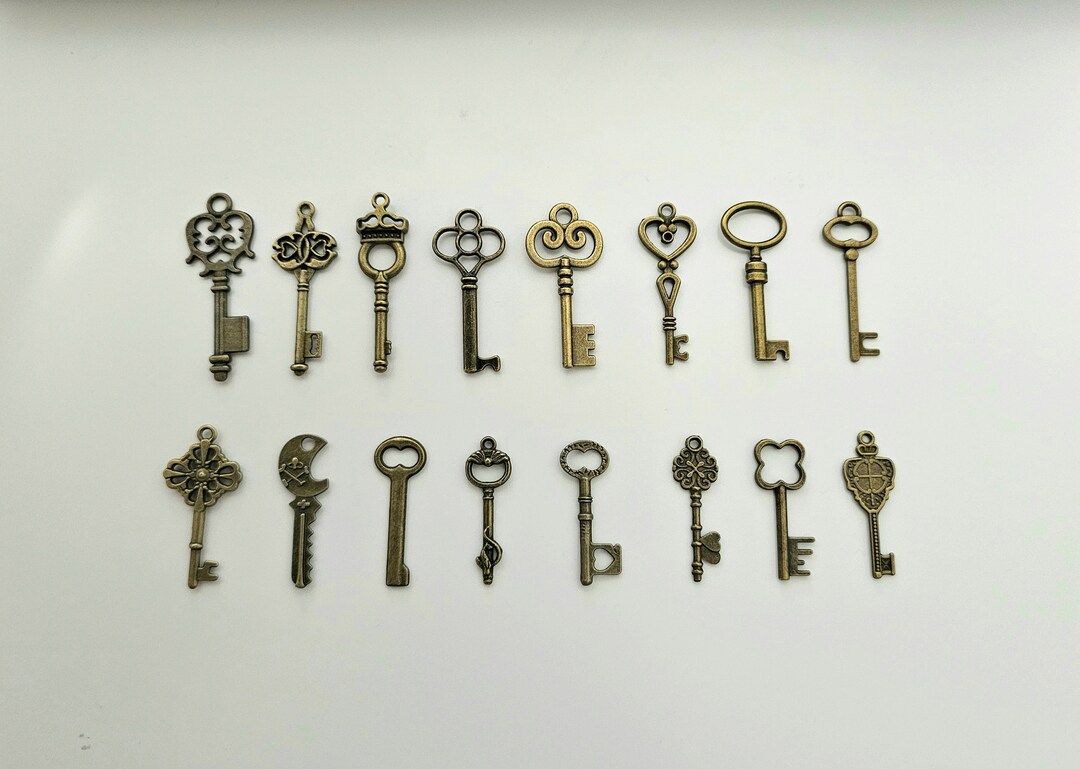 Mixed Pack of 16 Vintage Bronze Key Charms, Key Charms Set, Skeleton ...