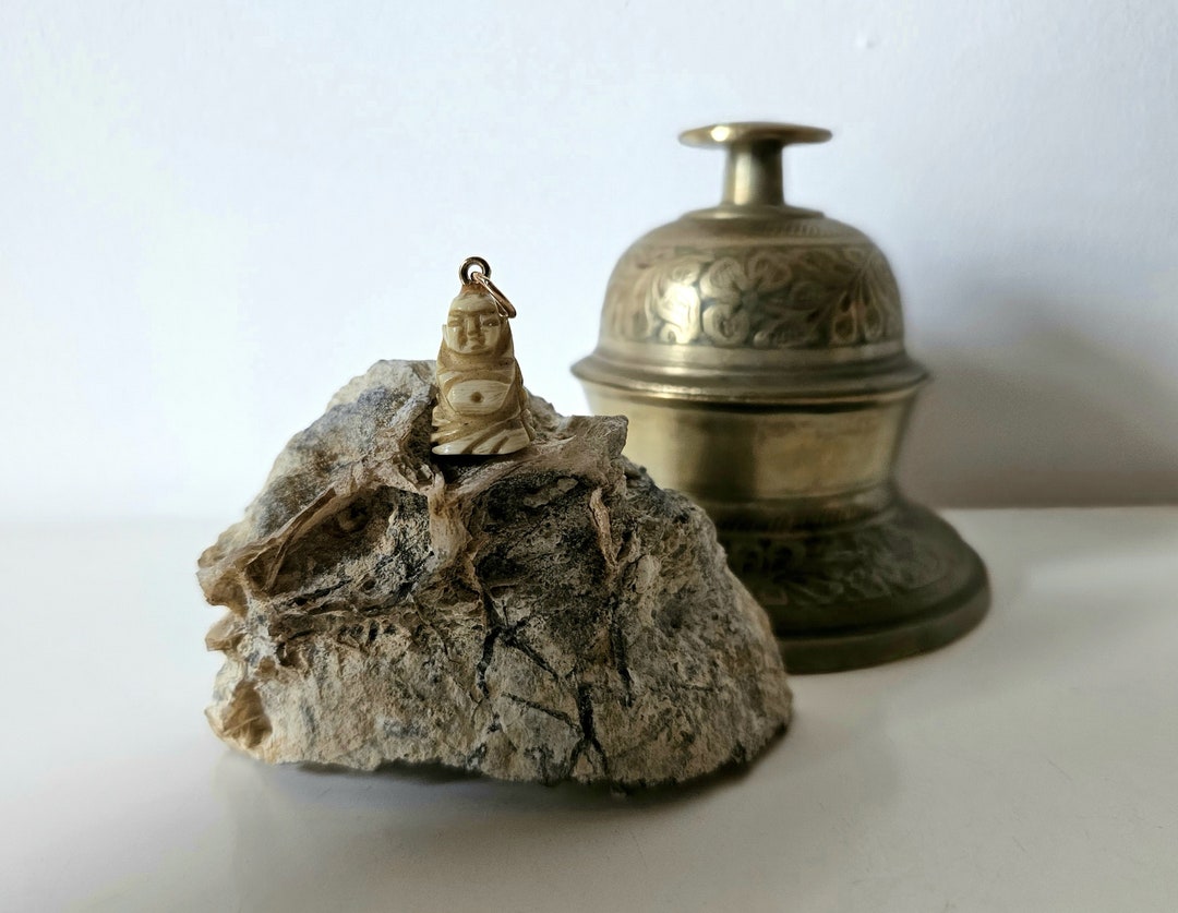 Carved Bone BUDDHA Pendant With 18K Gold Antique Buddha Yak Hand Carved ...