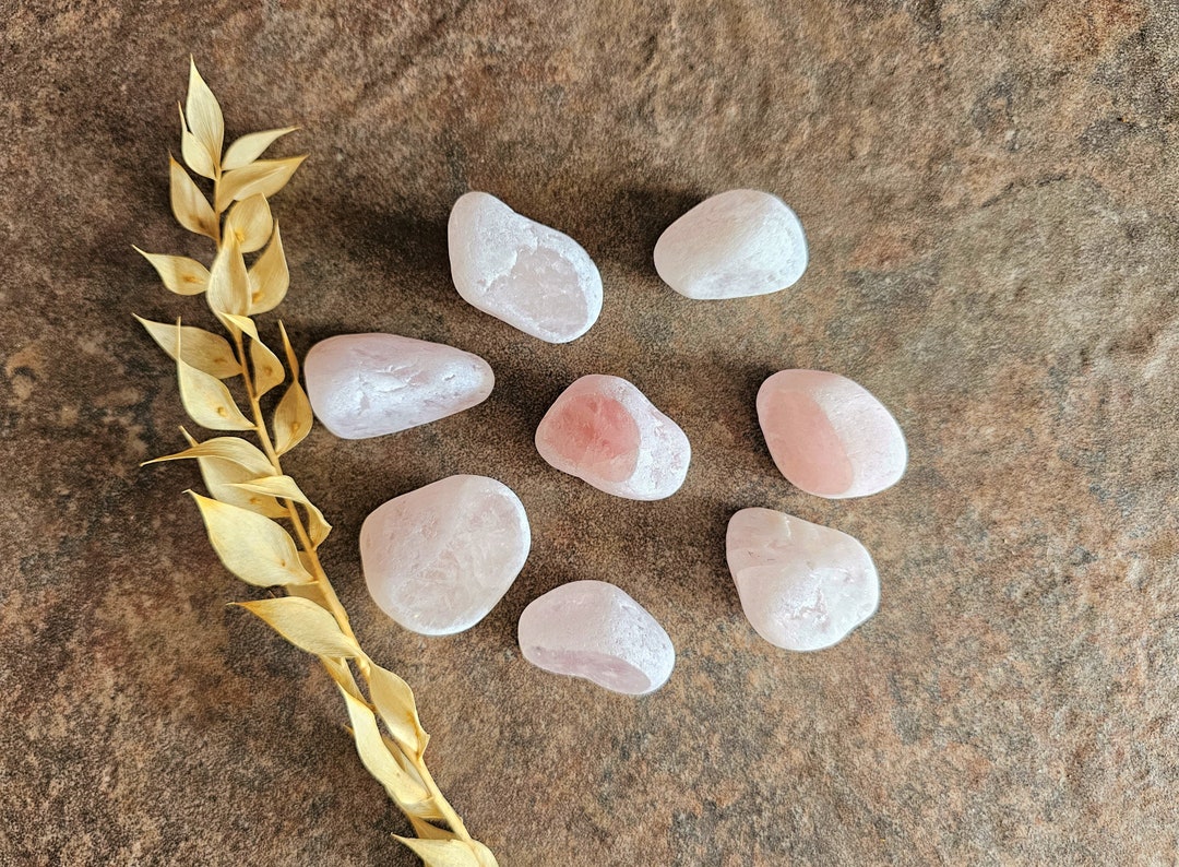 ROSE QUARTZ Emma Egg Seer Stone Window Quartz Dreamer's Crystal Emma Dragon Egg Dragon Egg Ovo ...
