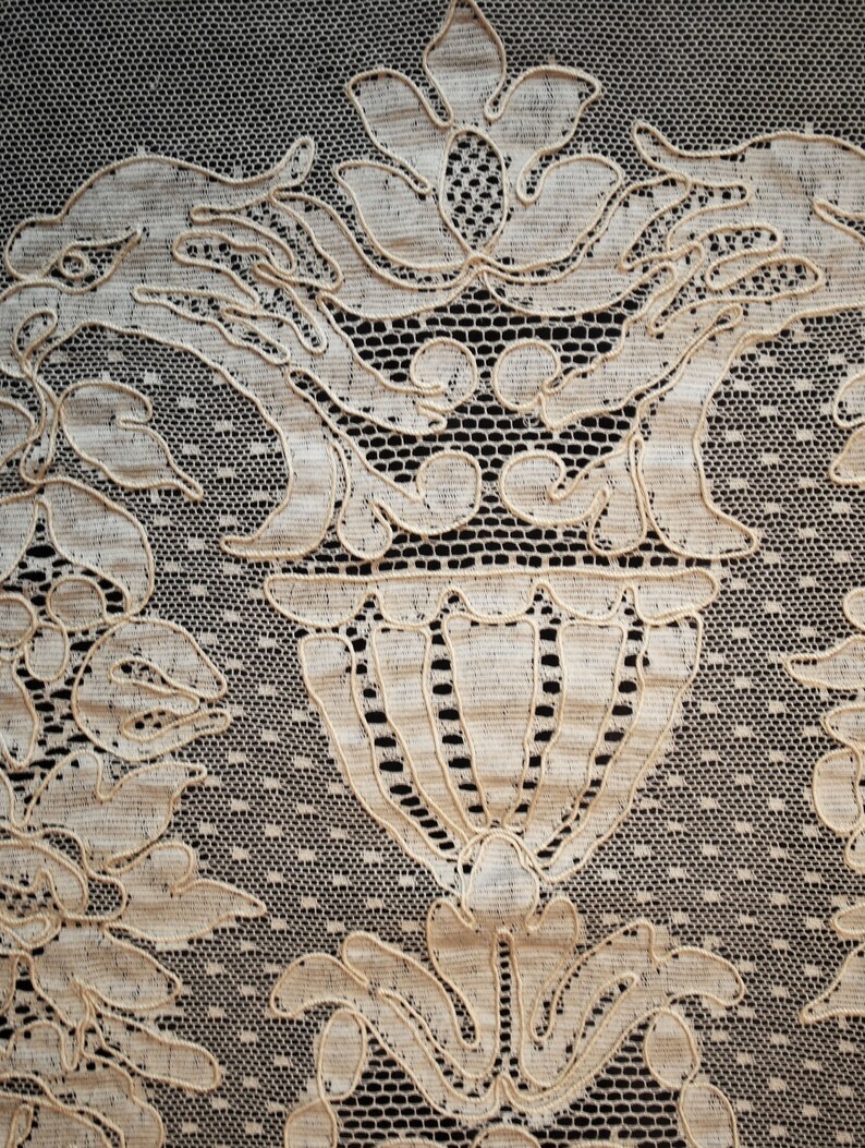 Antique Lace - 1920s Tablecloth French Alencon Lace Banquet Tablecloth ...