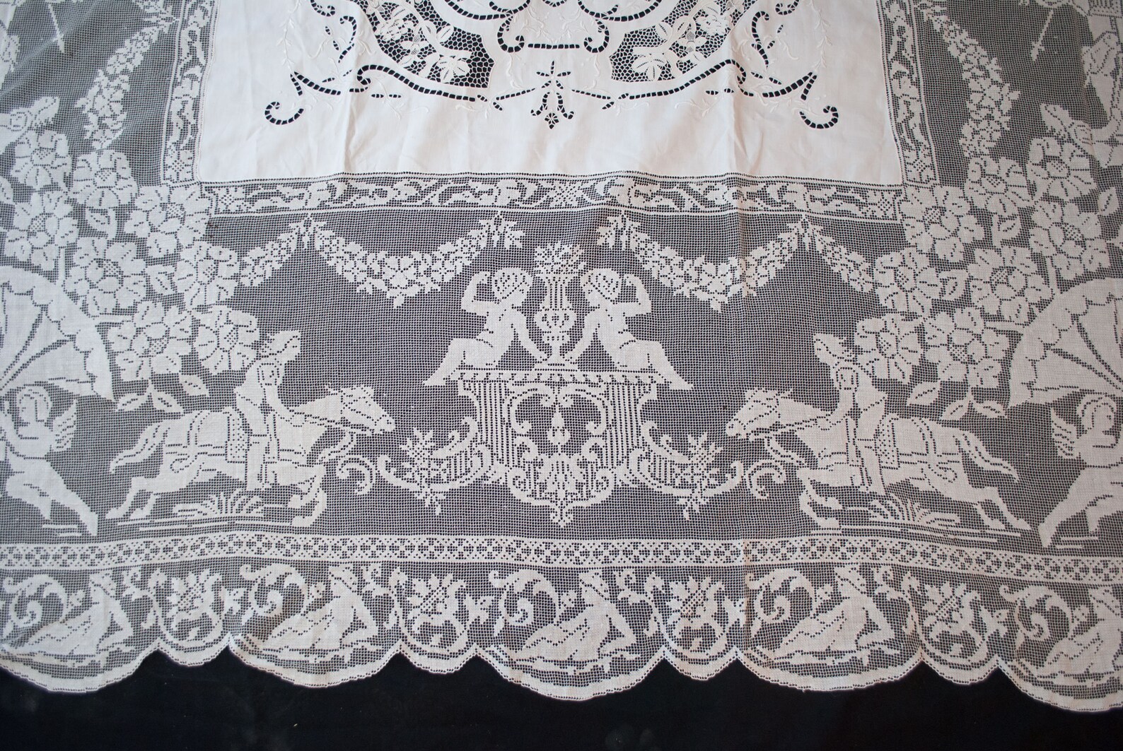 Antique Linen Tablecloth Horses With Riders in Filet Italian Needlelace ...