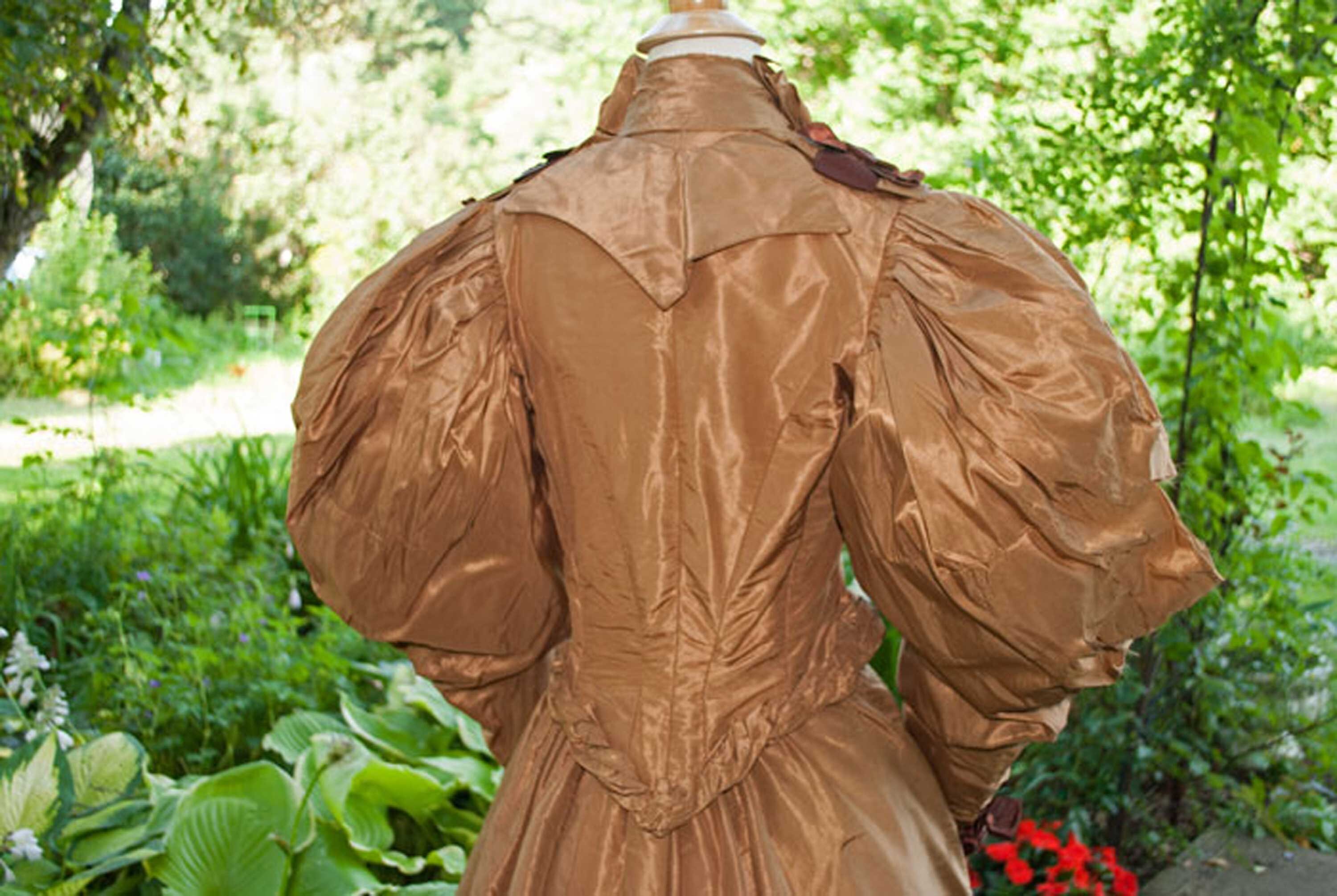 Antique Victorian Visiting Dress 1893 Silk Taffeta 2 Piece, Museum ...