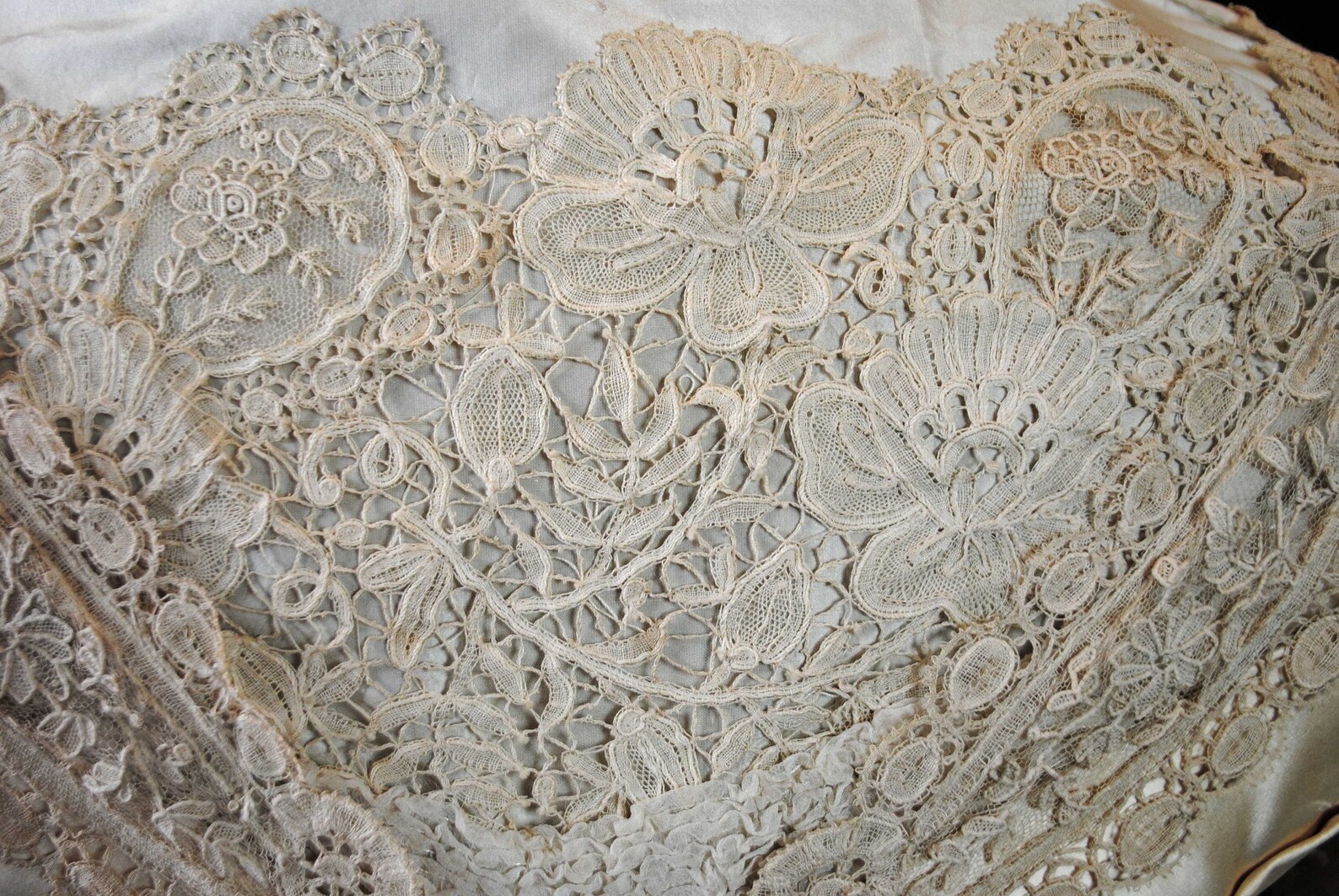 Victorian 2 Piece Bustle Wedding Gown With Bobbin Duchesse Lace, 1895 ...