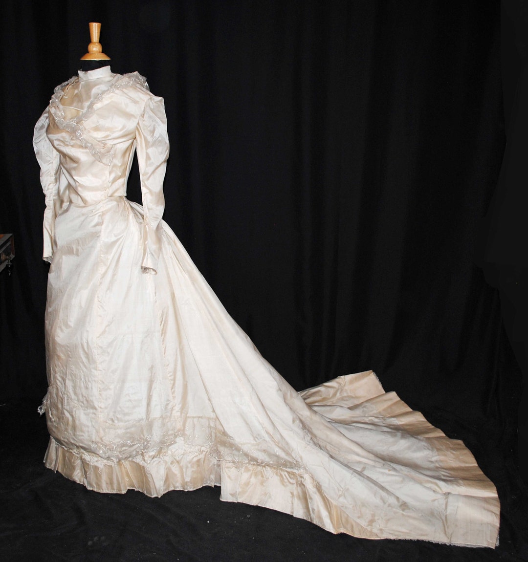Victorian Trained Two Piece Bustle Wedding Gown, 1860-1870 - Etsy