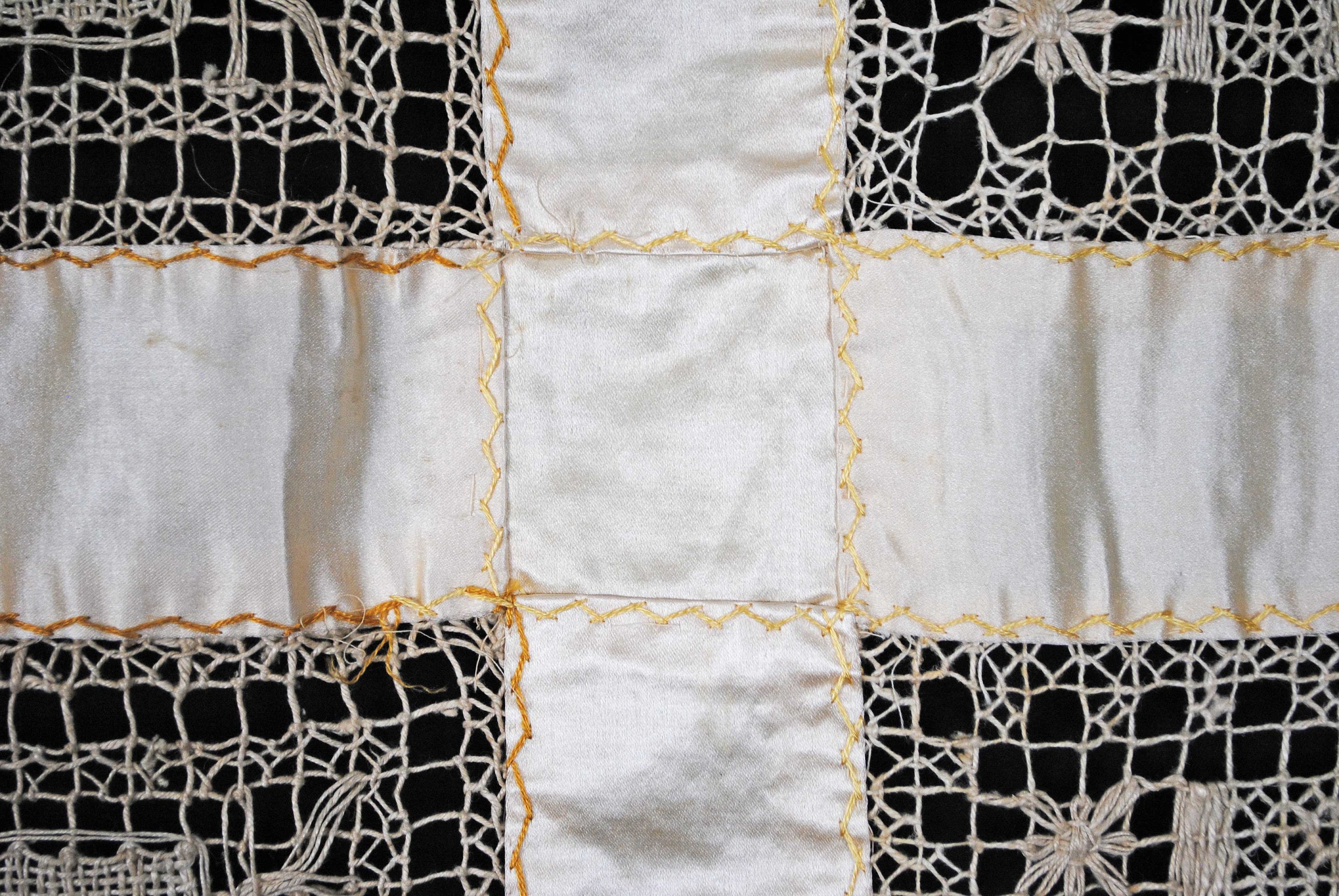 Mondano Knotted Filet Netting Mesh Lace Tablecloth With China Silk ...