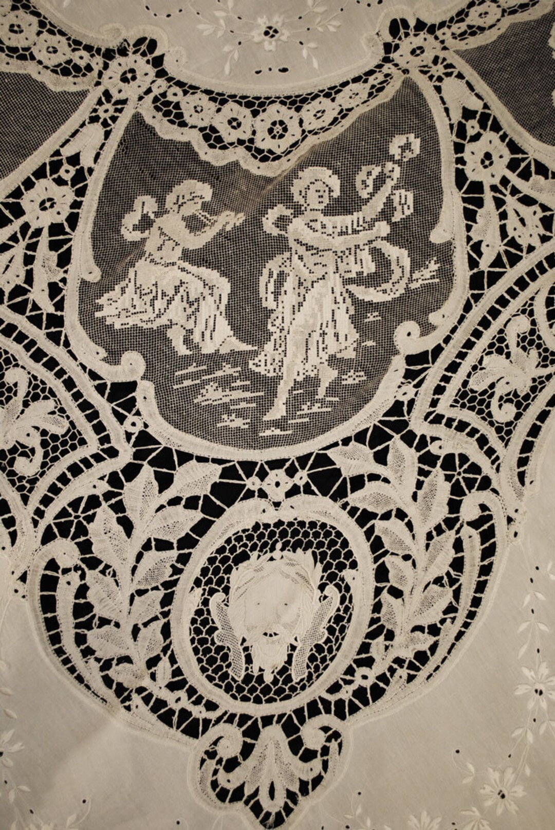 Antique Italian Figural Lace Tablecloth, Appenzel, Milanese, Point De ...