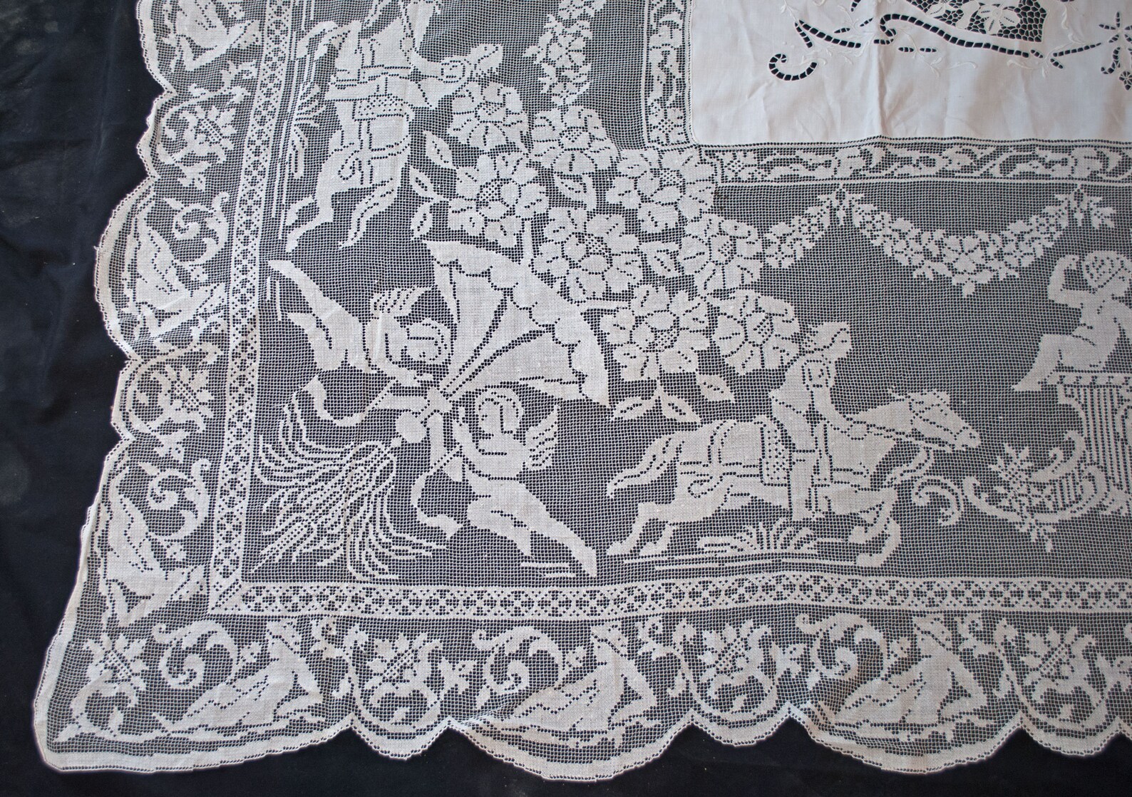 Antique Linen Tablecloth Horses With Riders in Filet Italian Needlelace ...