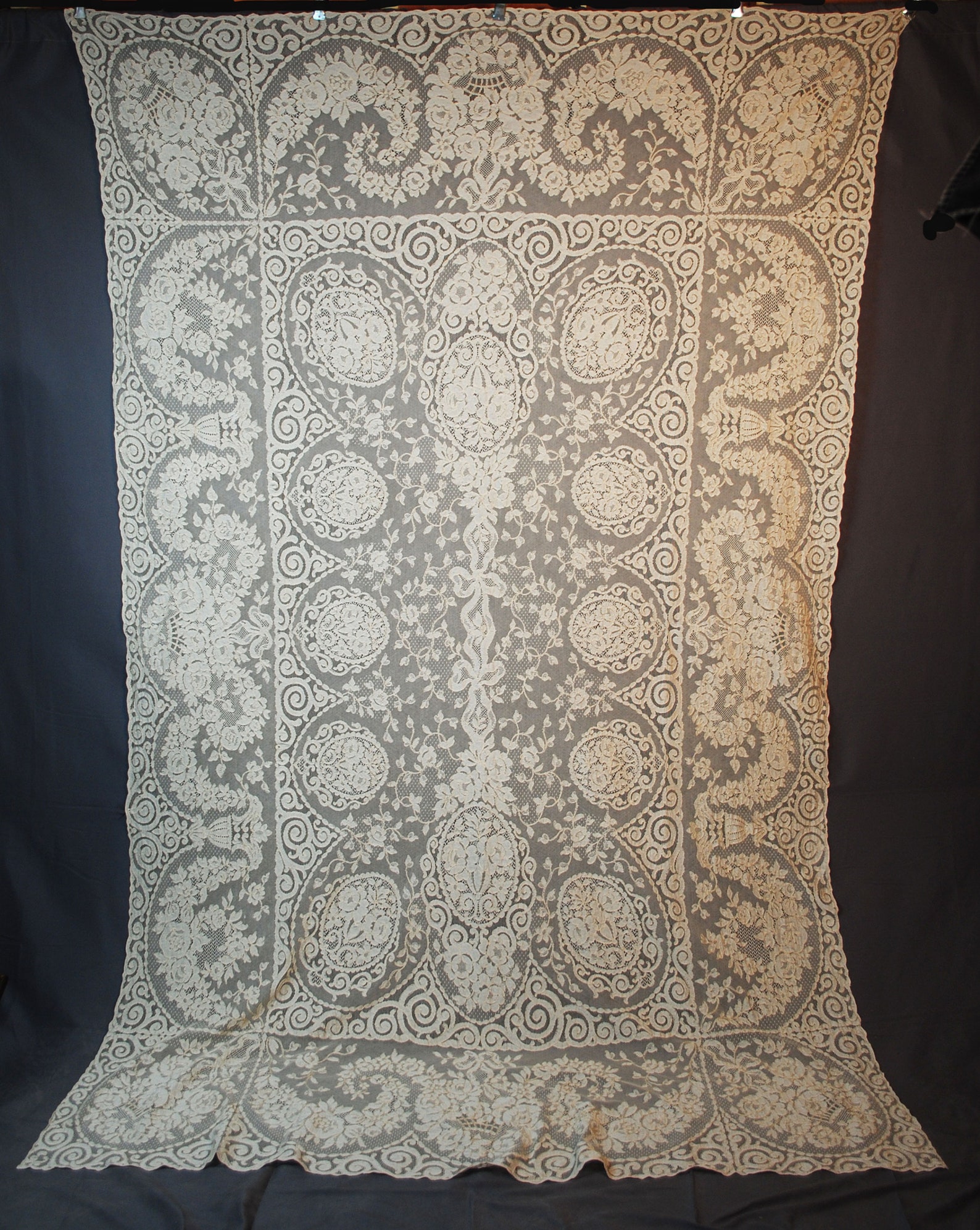 Antique Lace - 1920s Tablecloth French Alencon Lace Banquet Tablecloth ...