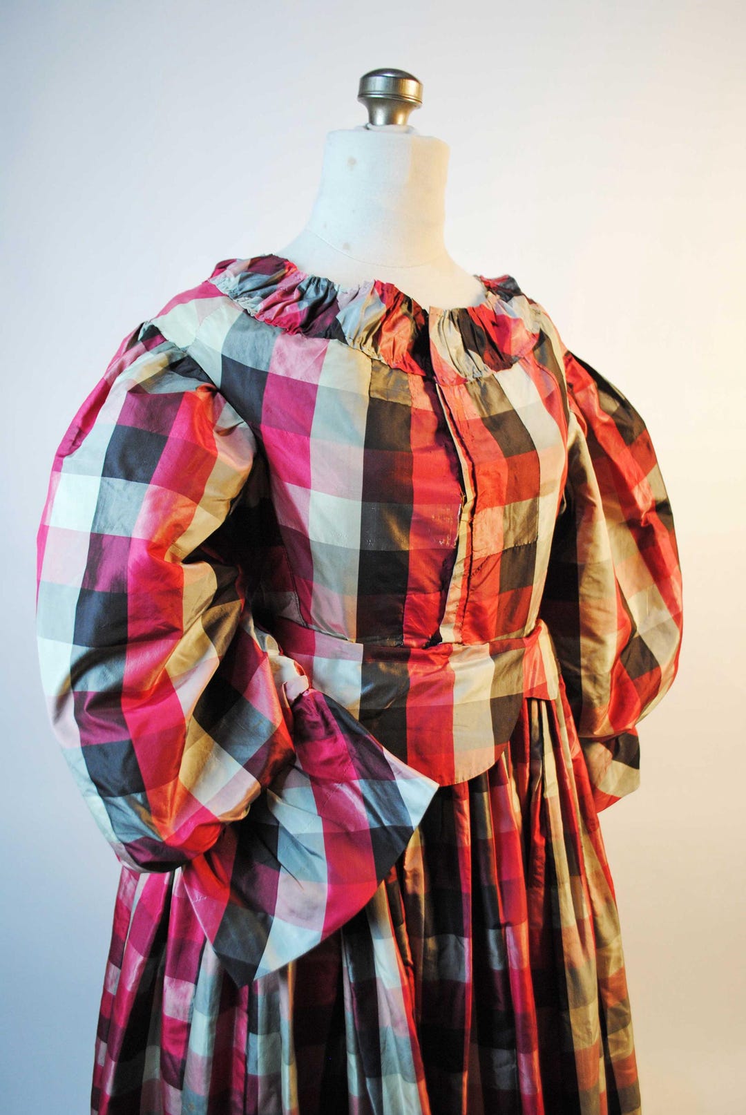 Antique 19thc Civil War Victorian Women's Silk Taffeta Bishop Sleeves ...