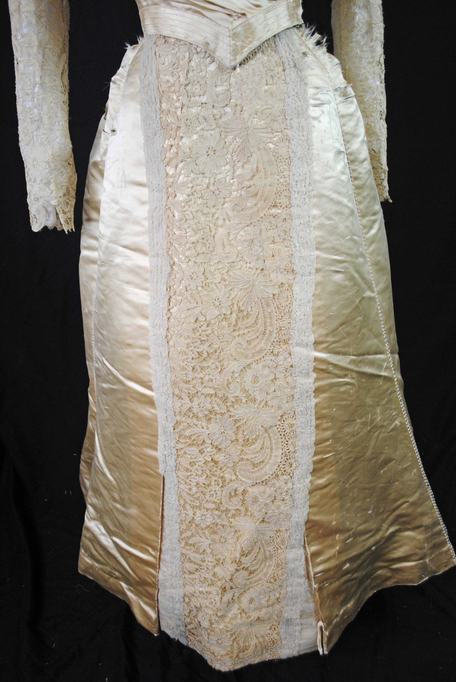 Victorian 2 Piece Bustle Wedding Gown With Bobbin Duchesse Lace, 1895 ...
