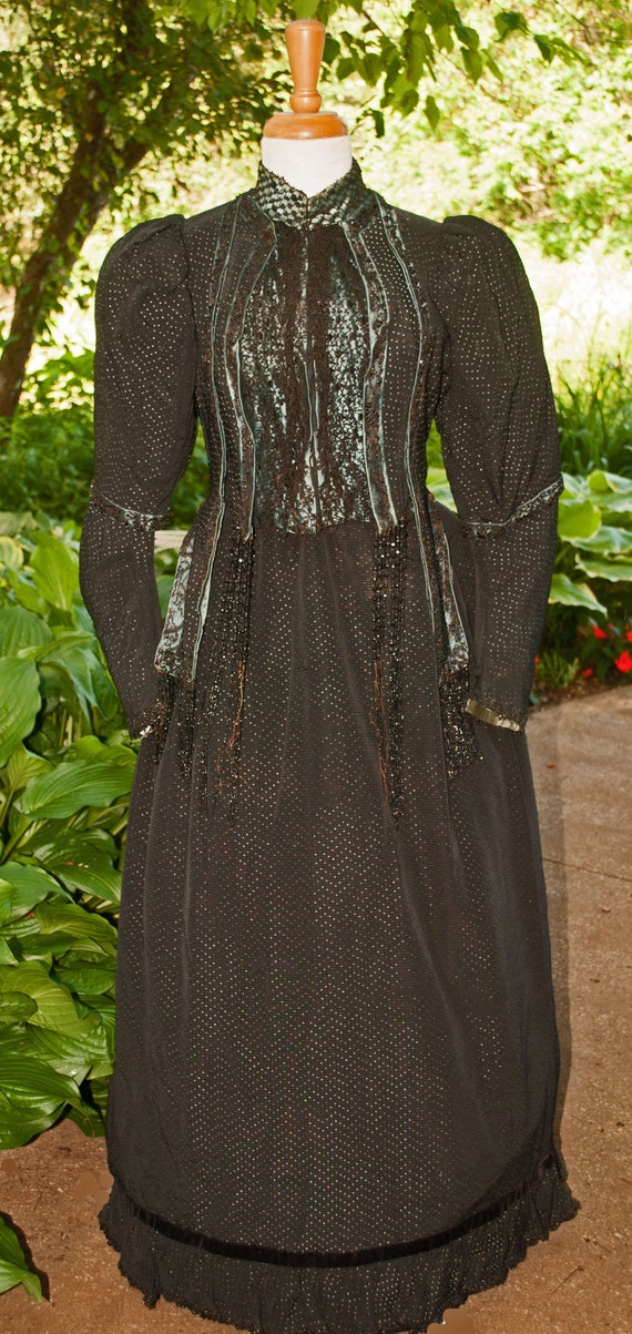 Antique Victorian Walking Suit: 1890s Bustle Dress wi… - Gem